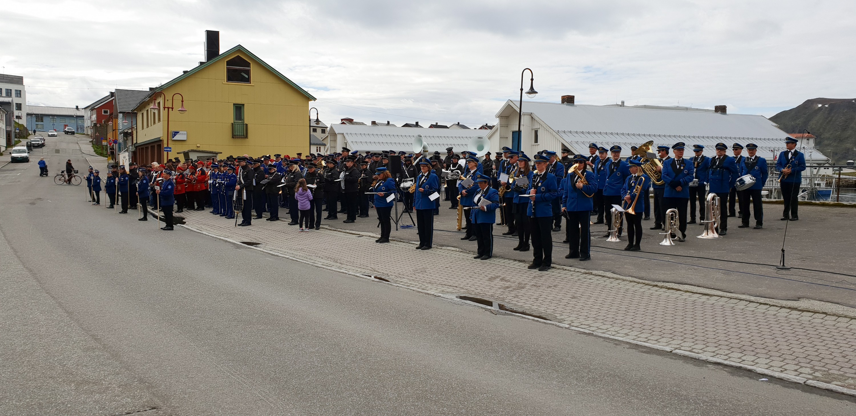 Korpsstevnet og Nordkappfestivalen åpnet - Radio Nordkapp